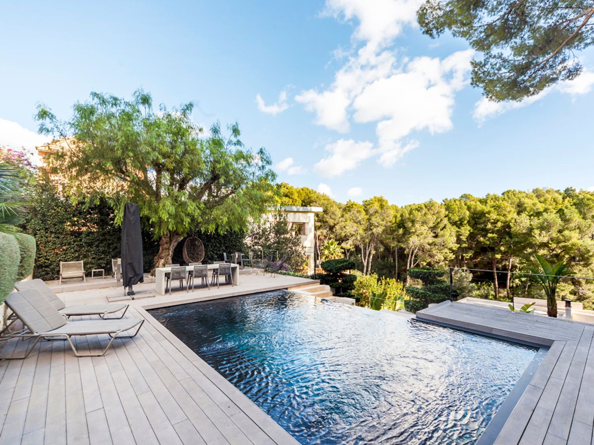 Traumhafte Villa mit Meerblick und Infinity-Pool in Portals Nous ...